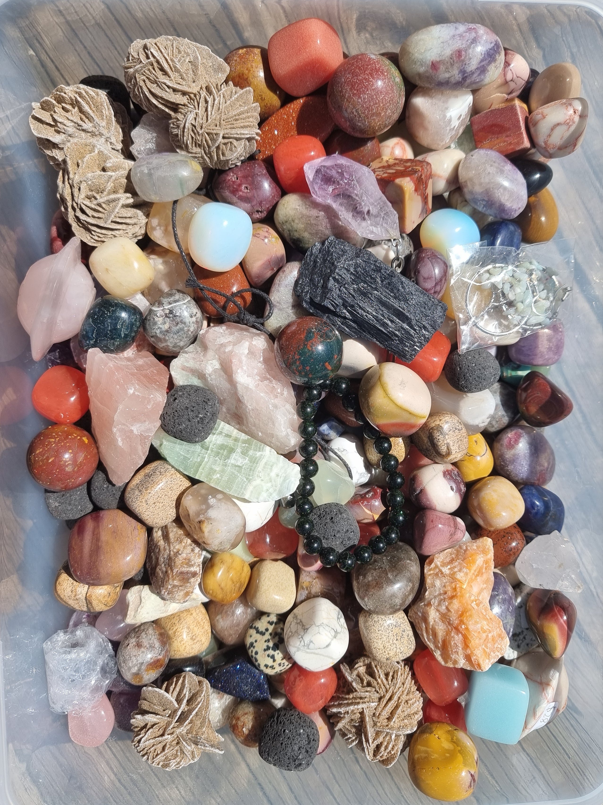 Mega Crystal Scoop – quartzncourtz